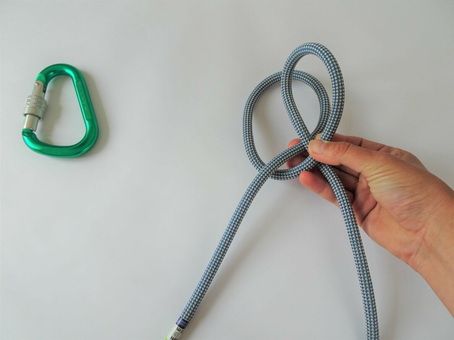 Essential climbing knots for climbers and outdoor enthusiasts ...