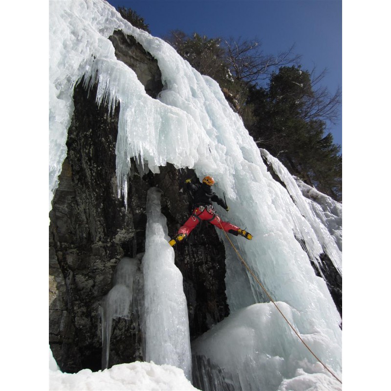 Edelrid Rage - Ice tool | Product Review | Alpinetrek.co.uk